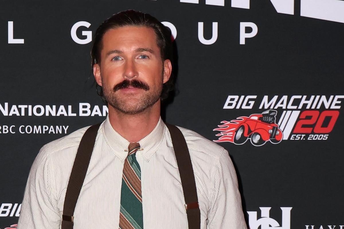 Riley Green Was Sure His Exes Would Text Him After This – Musician Voice