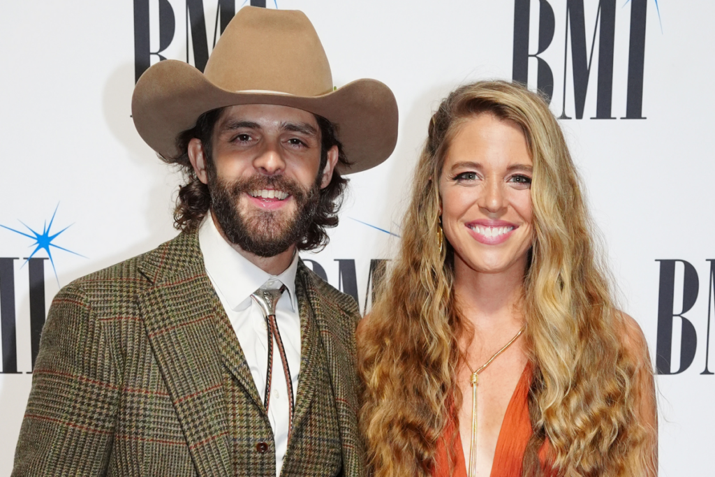 It’s a Boy! Thomas Rhett + Wife Lauren Welcome Baby No. 5 – Musician Voice