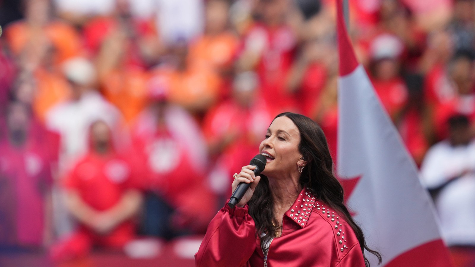Alanis Morissette and Michael Bublé Welcome World Cup to Canada ...