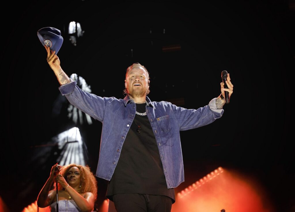 Jelly Roll Releases New Song ‘Hands Up’ Amid Bunnie Xo Divorce ...
