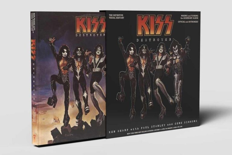 The Definitive Visual History’ Book – Musician Voice