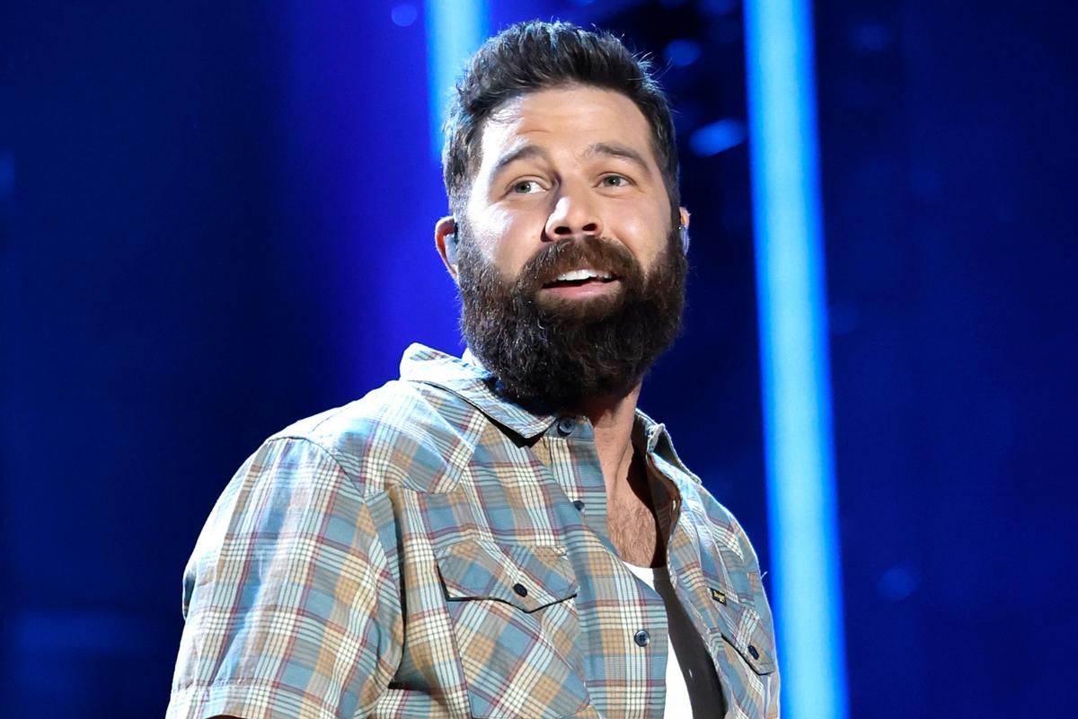 Jordan Davis Says Border Patrol Almost Locked Him Up – Musician Voice