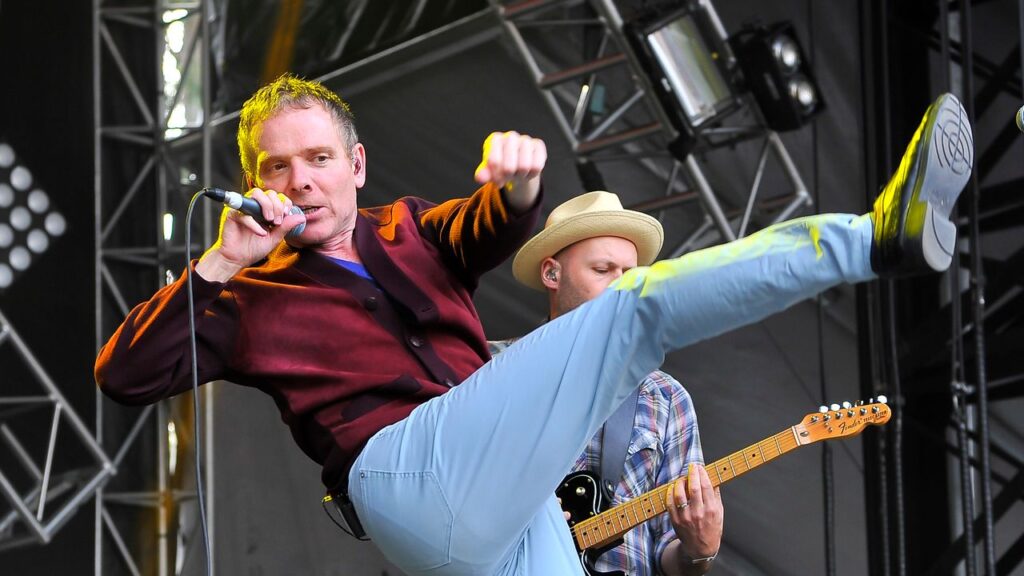 Belle and Sebastian Made a Scottish World Cup Anthem – Musician Voice